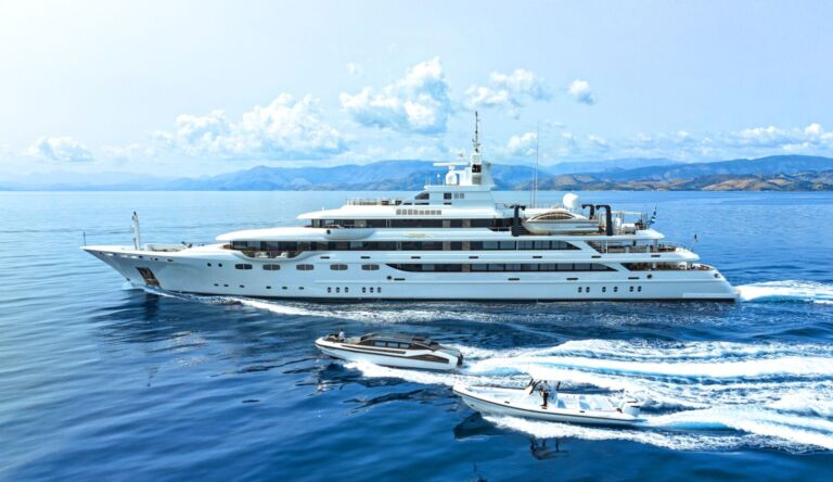 Luxury Yacht Charters in Japan | YACHTZOO