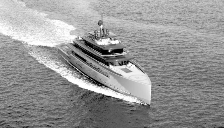 Luxury Yachts with Helipads For Sale | YACHTZOO